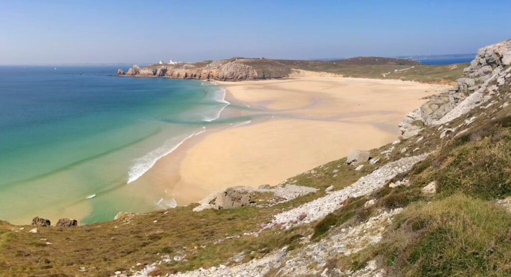 La Pointe de Pen Hir : Une vue époustouflante sur la côte bretonne